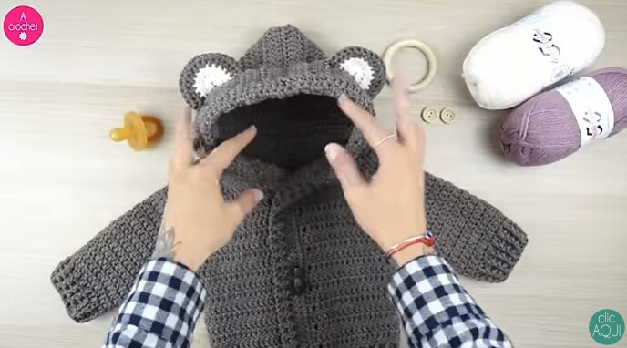 MODELO DE ABRIGO A CROCHET - TEJIDO A CROCHET